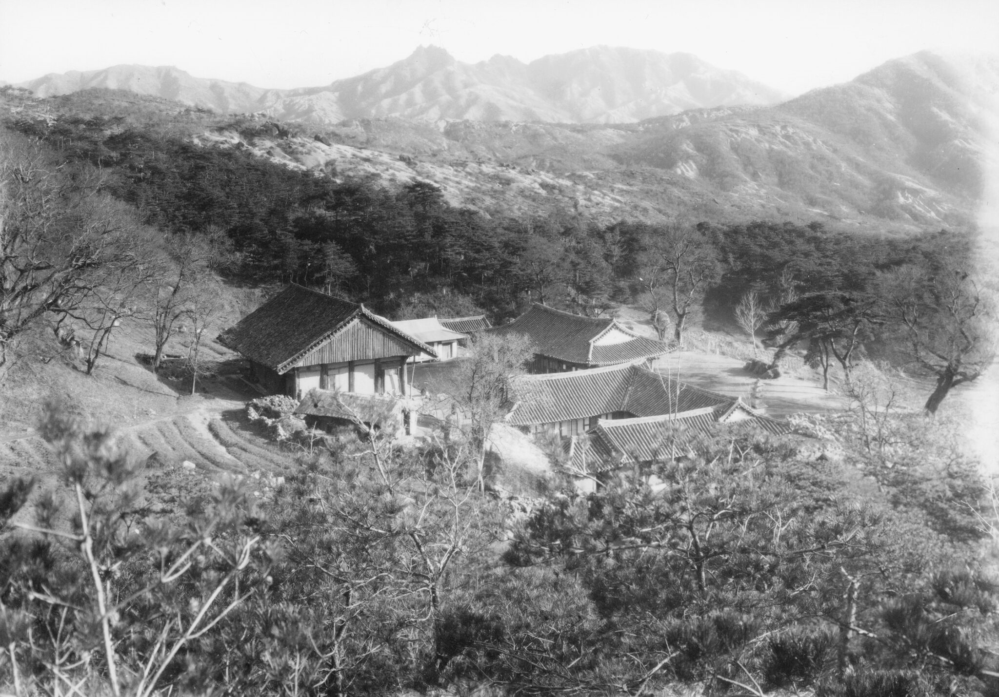 Sudeoksa Temple – 수덕사 (Yesan, Chungcheongnam-do) - Dale's Korean Temple ...