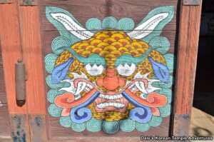 Gwimyeon - The Monster Mask: 귀면 - Dale's Korean Temple Adventures
