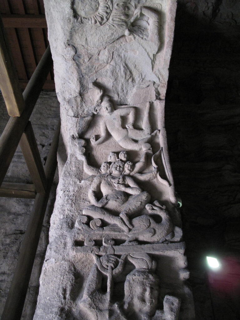 Shinjung Taenghwa & Dongjin-bosal - The Guardian Mural & The ...