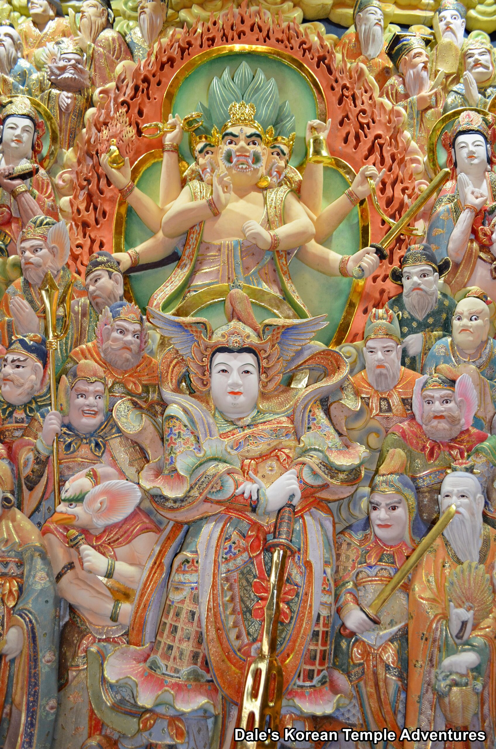 Shinjung Taenghwa & Dongjin-bosal - The Guardian Mural & The ...