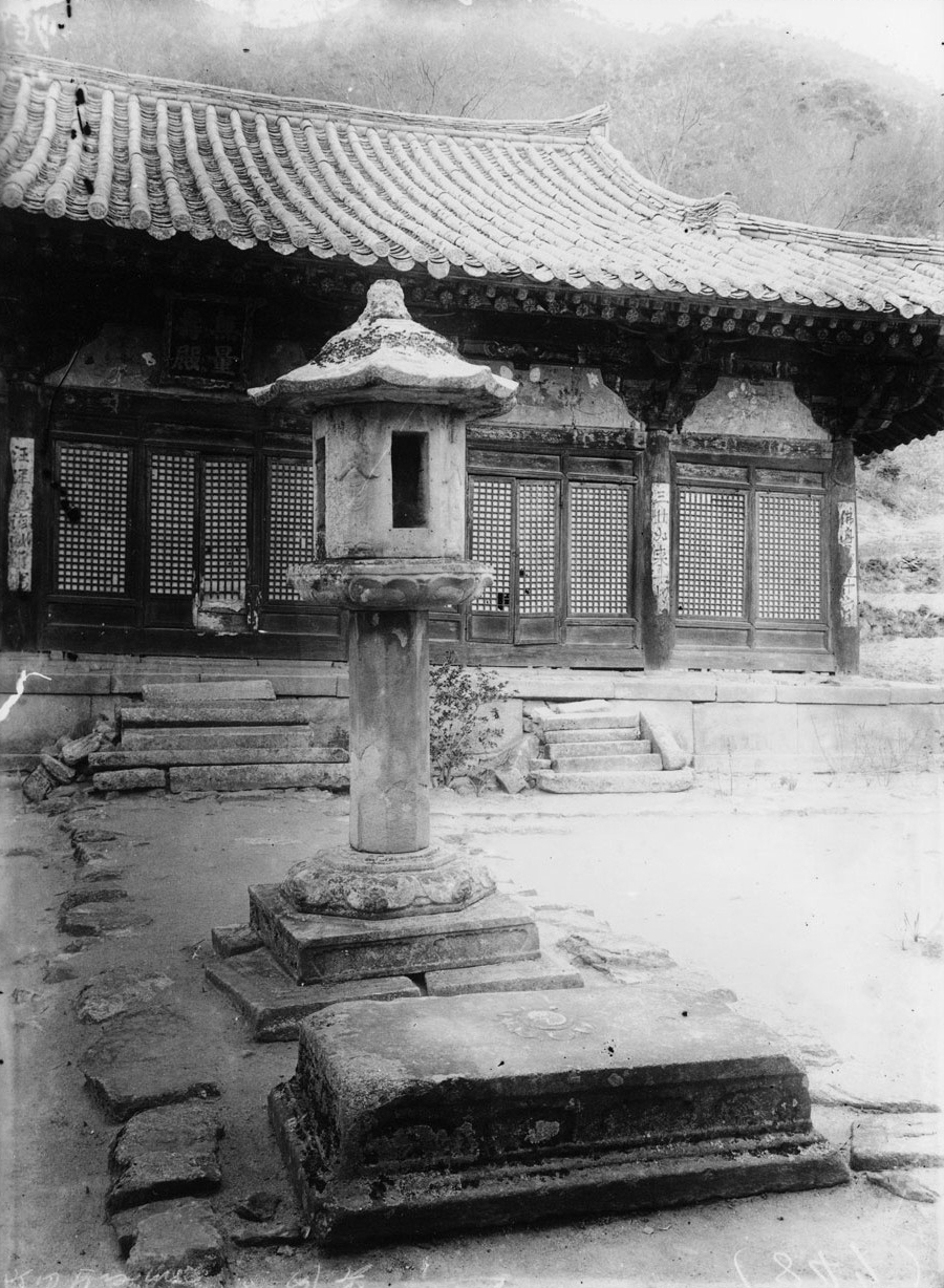 Colonial Korea - Buseoksa Temple - Dale's Korean Temple Adventures