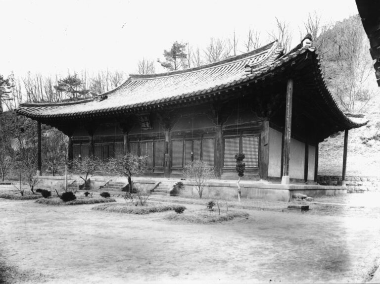 Colonial Korea - Buseoksa Temple - Dale's Korean Temple Adventures