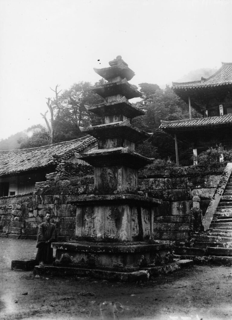 Colonial Korea - Hwaeomsa Temple - Dale's Korean Temple Adventures